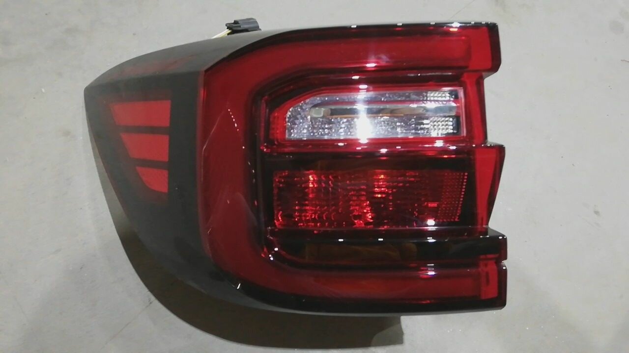 Фонарь задний левый внешний Changan CS35 PLUS [1.6 16V 5MT внедорожник] S111F2805030600