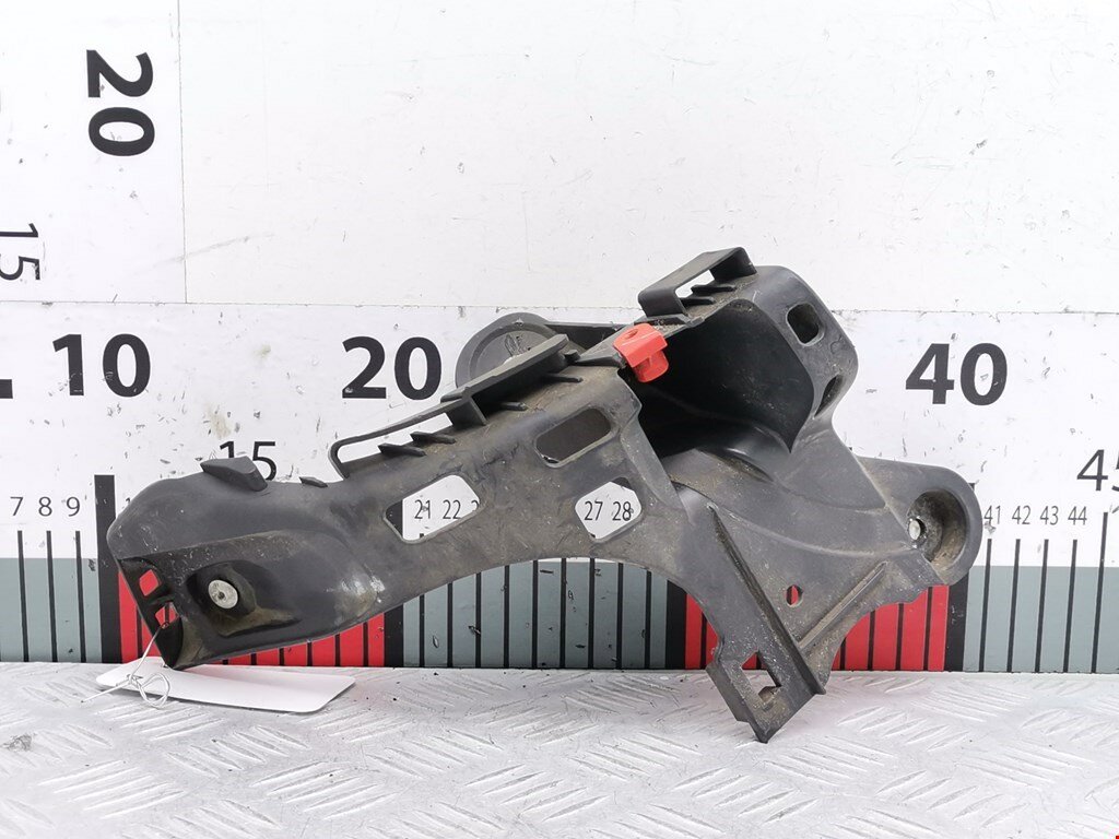 Кронштейн (крепление) заднего бампера левый Opel Astra H 13143106 арт. 1882137