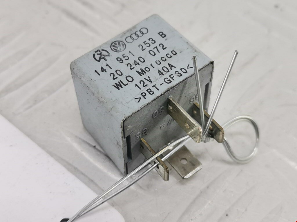 Реле Volkswagen Passat 5 4H0951253A арт. 1655487