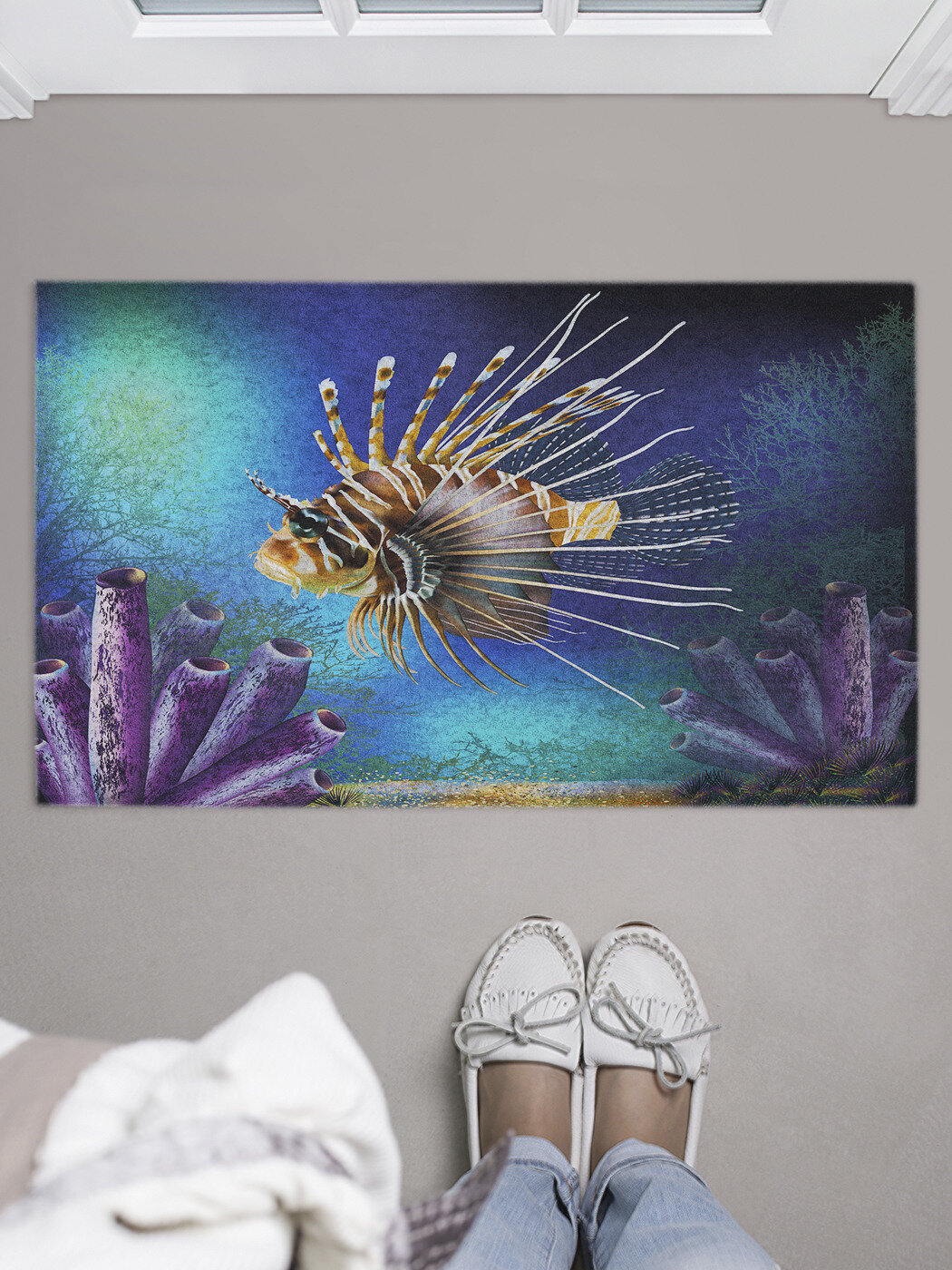 Коврик придверный в прихожую с принтом "Колючая рыба" 45x75 см , JoyArty