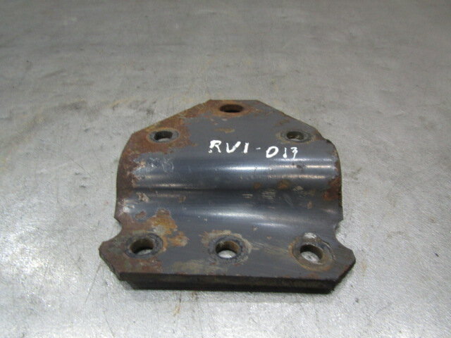 Кронштейн крепления передней рессоры Renаult Premium, погнут