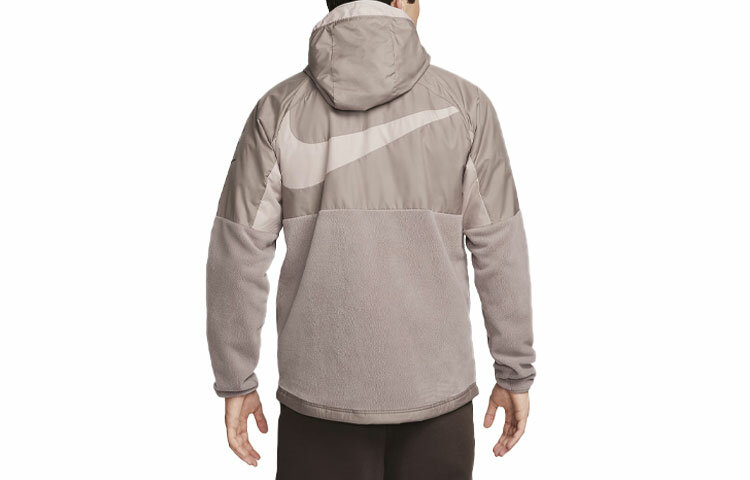 Куртка NIKE, размер L — фото 1