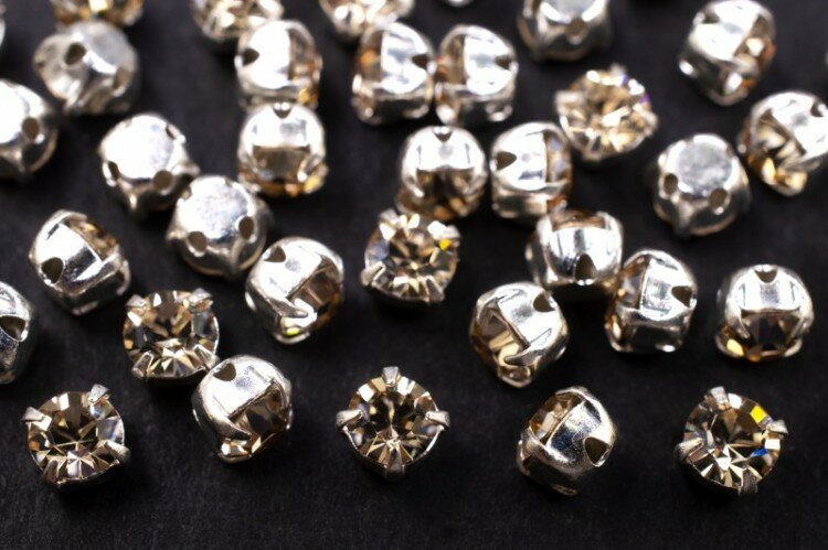 Шатоны Preciosa Maxima 4мм в оправе, цвет crystal DF Hon/silver, 63-064, 10шт