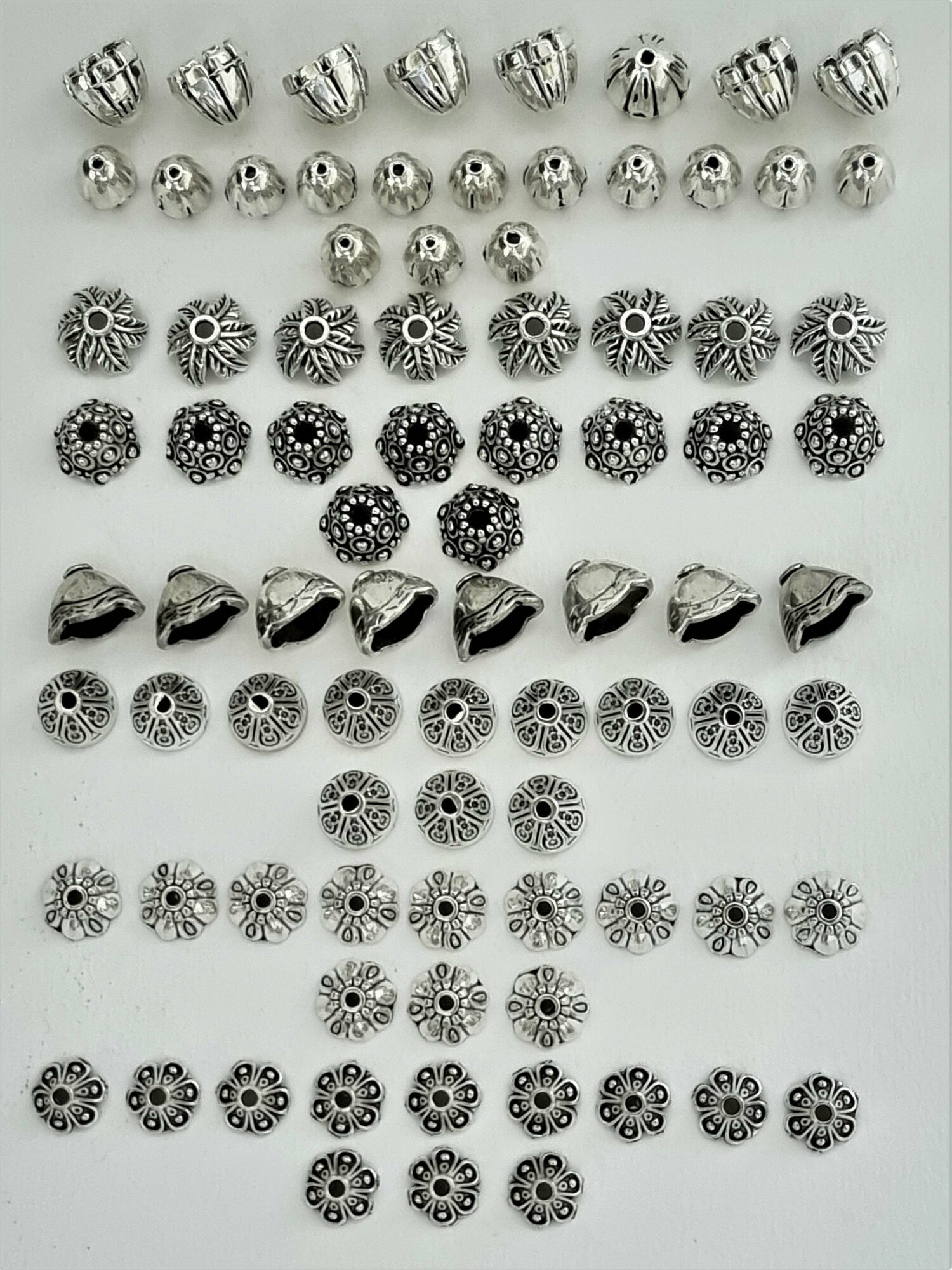 Шапочки-Колпачки для бусин.7-10мм. Цвет Родий. 84шт.