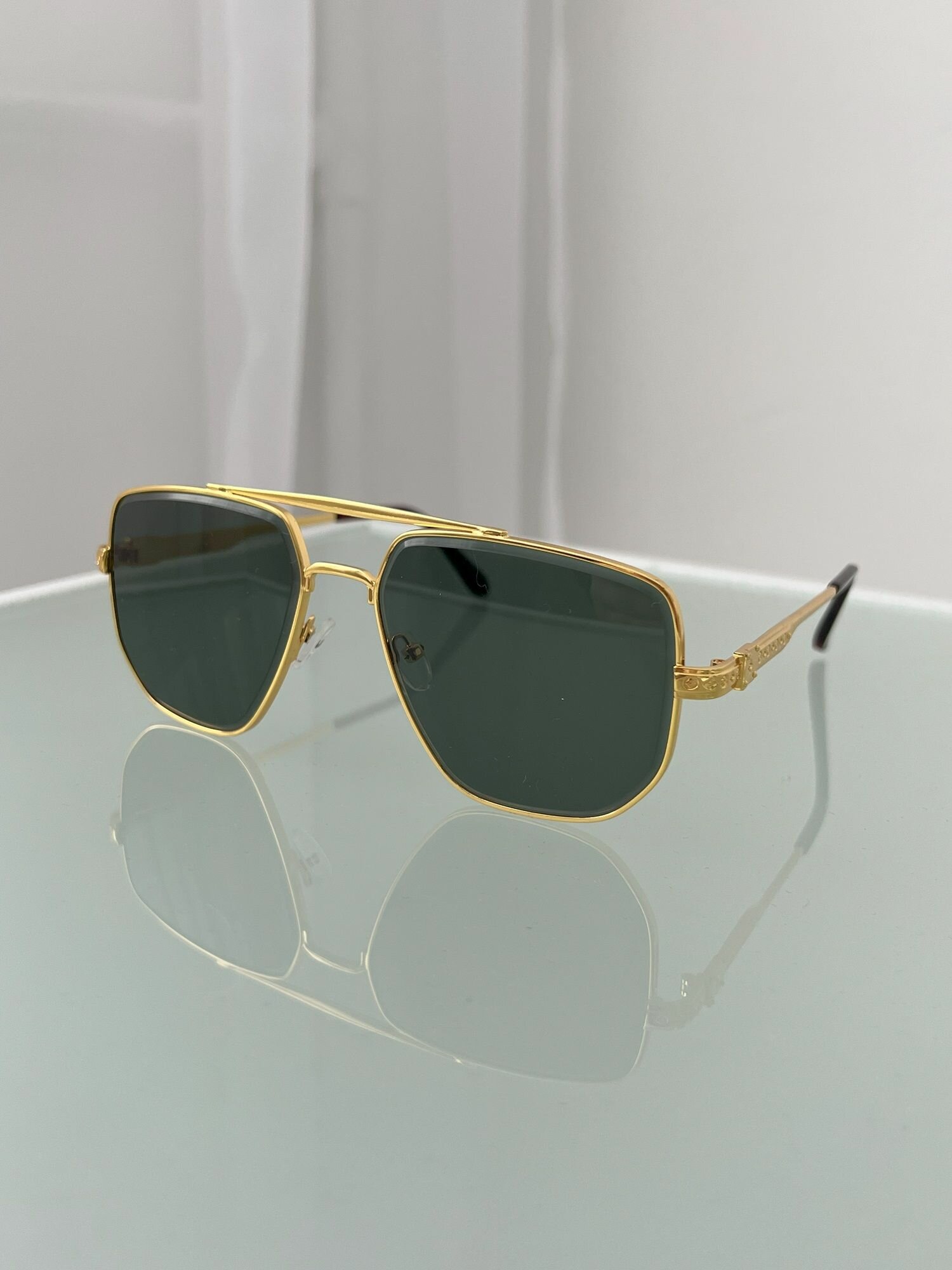 Солнцезащитные очки Own Accessories