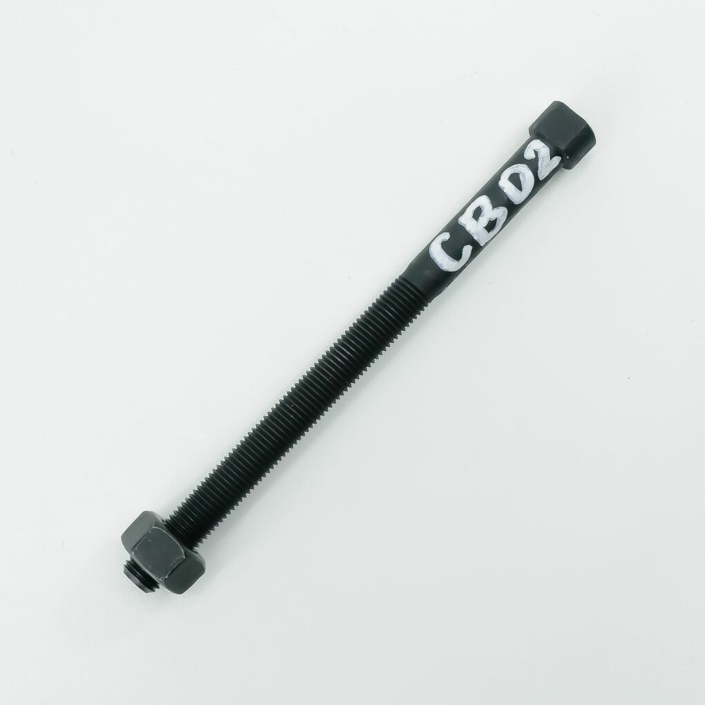 Центральный болт рессоры диаметр 10, длина 135, головка 14*8, ZEVS