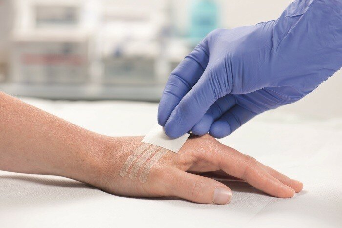 Полоски пластырные Омнистрип (Omnistrip) гипоаллергенные стерильные, размером 25х127мм, 540686 (1 Блок (4шт))