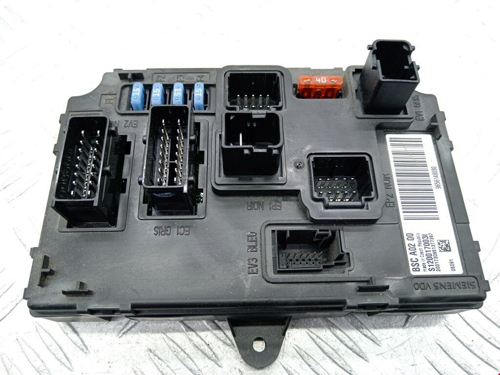 Блок предохранителей Peugeot 407 9656148080 арт. 1998324