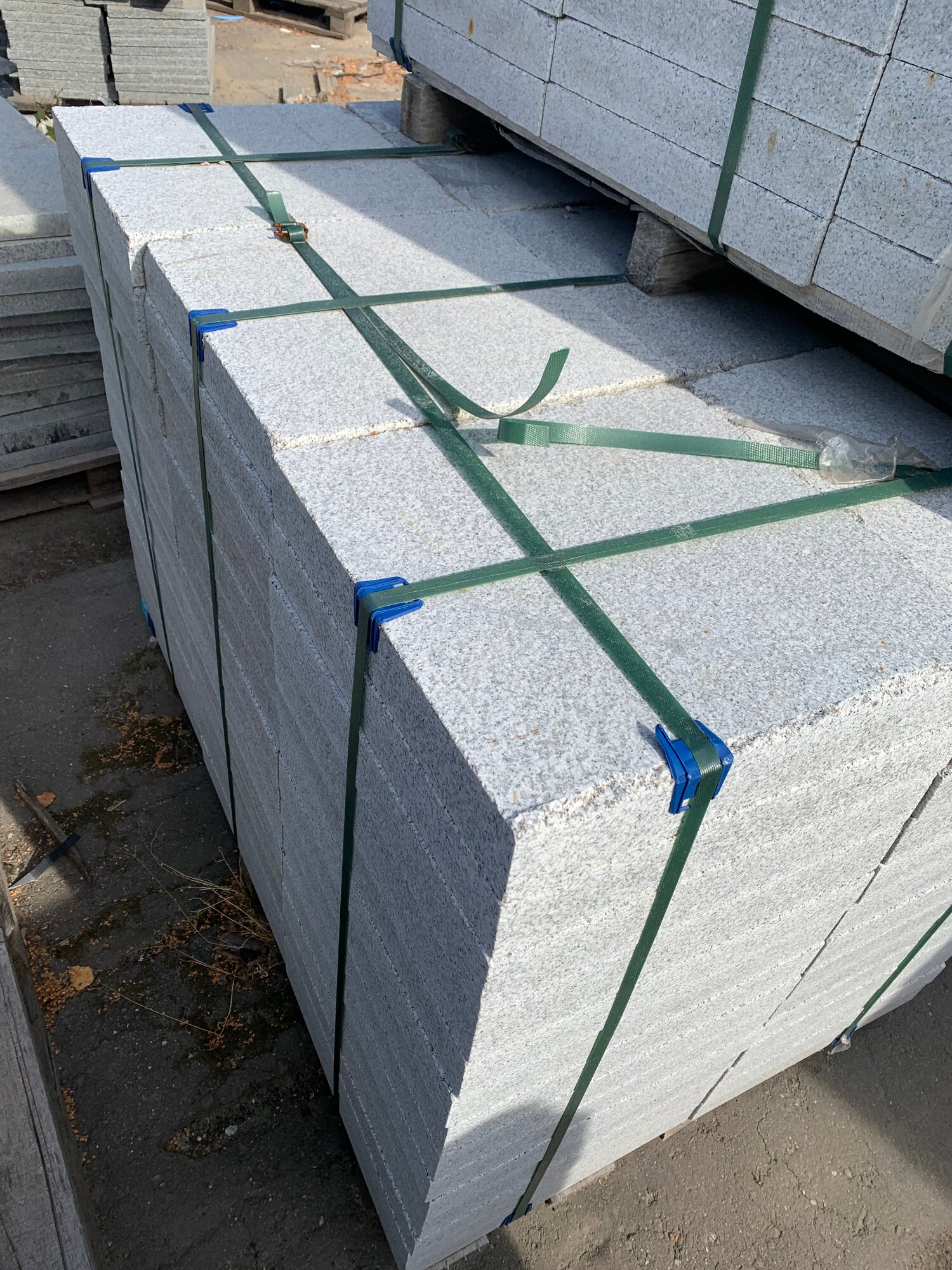 гранит Камбулат термообработанный 40х40х6