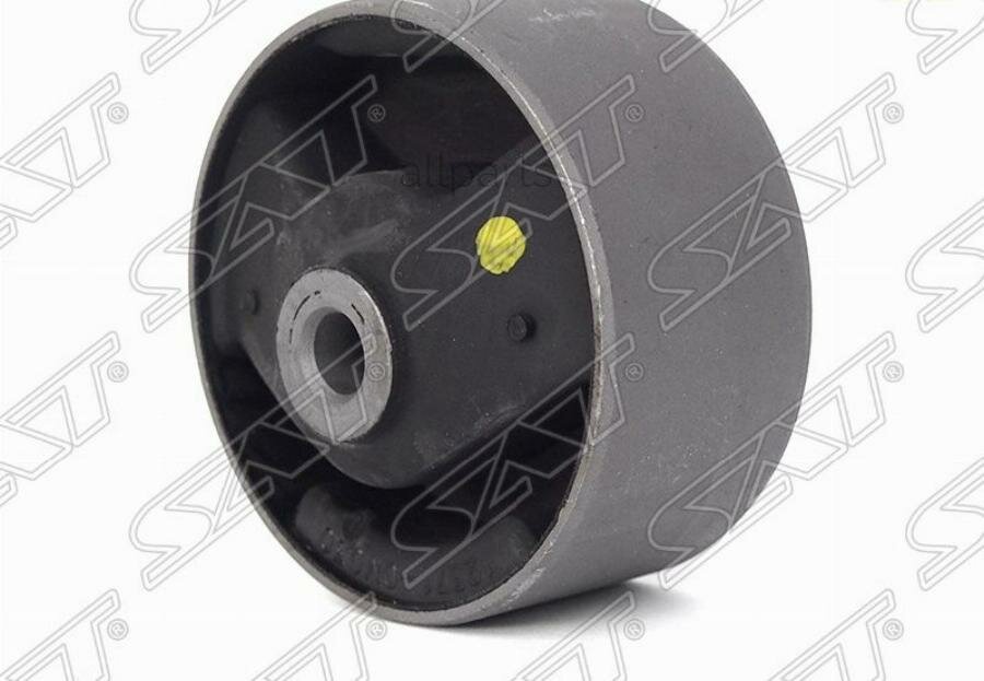 SAT ST-12371-23010C Сайлентблок опоры двигателя Toyota Vitz 99-05 / bB 00-05