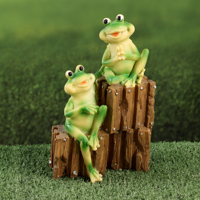 Фигурка полистоун TAKE IT EASY «Лягушки дружочки», 10×16×22 см