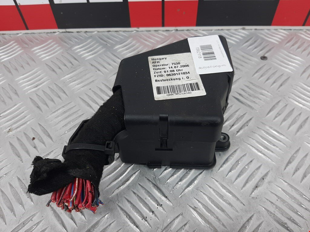 Блок предохранителей Audi A6 C6 8D1941824 арт. 1562118