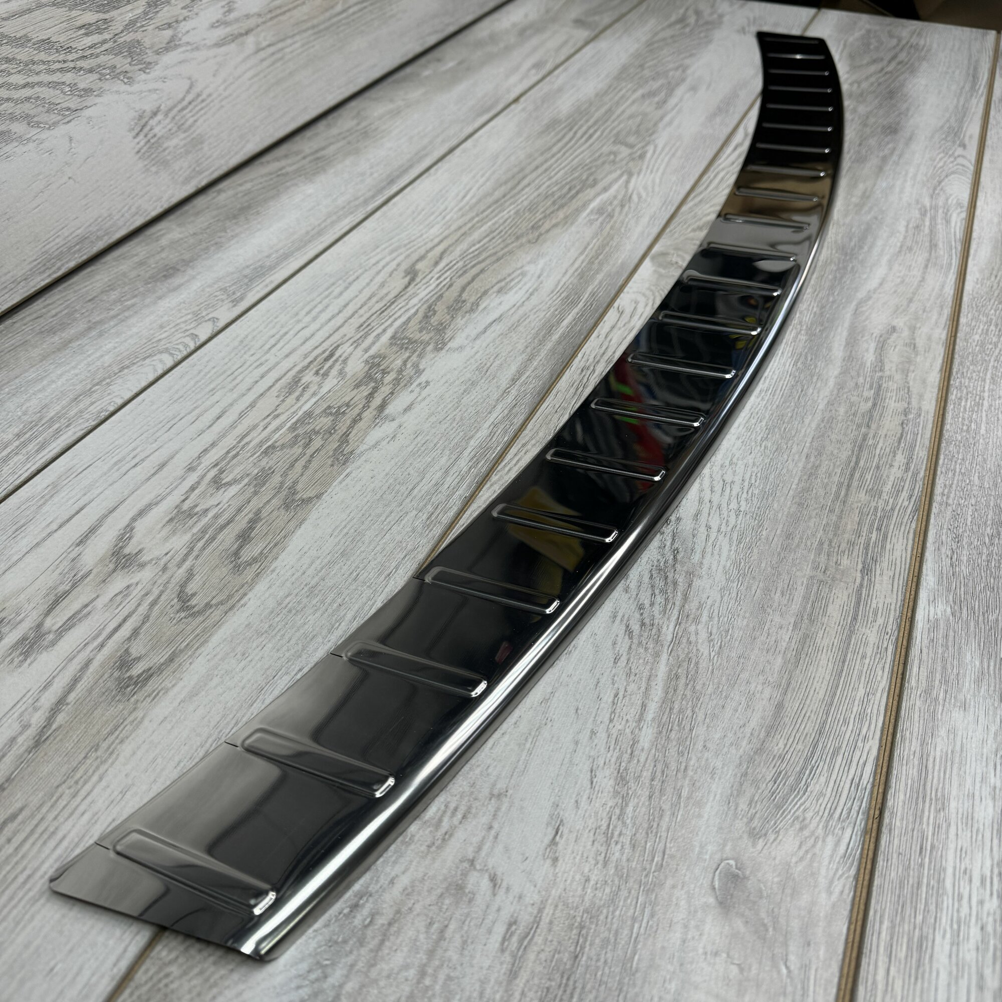 Накладка на задний бампер для Mazda CX-5 2017-2024 (Мазда СХ-5)