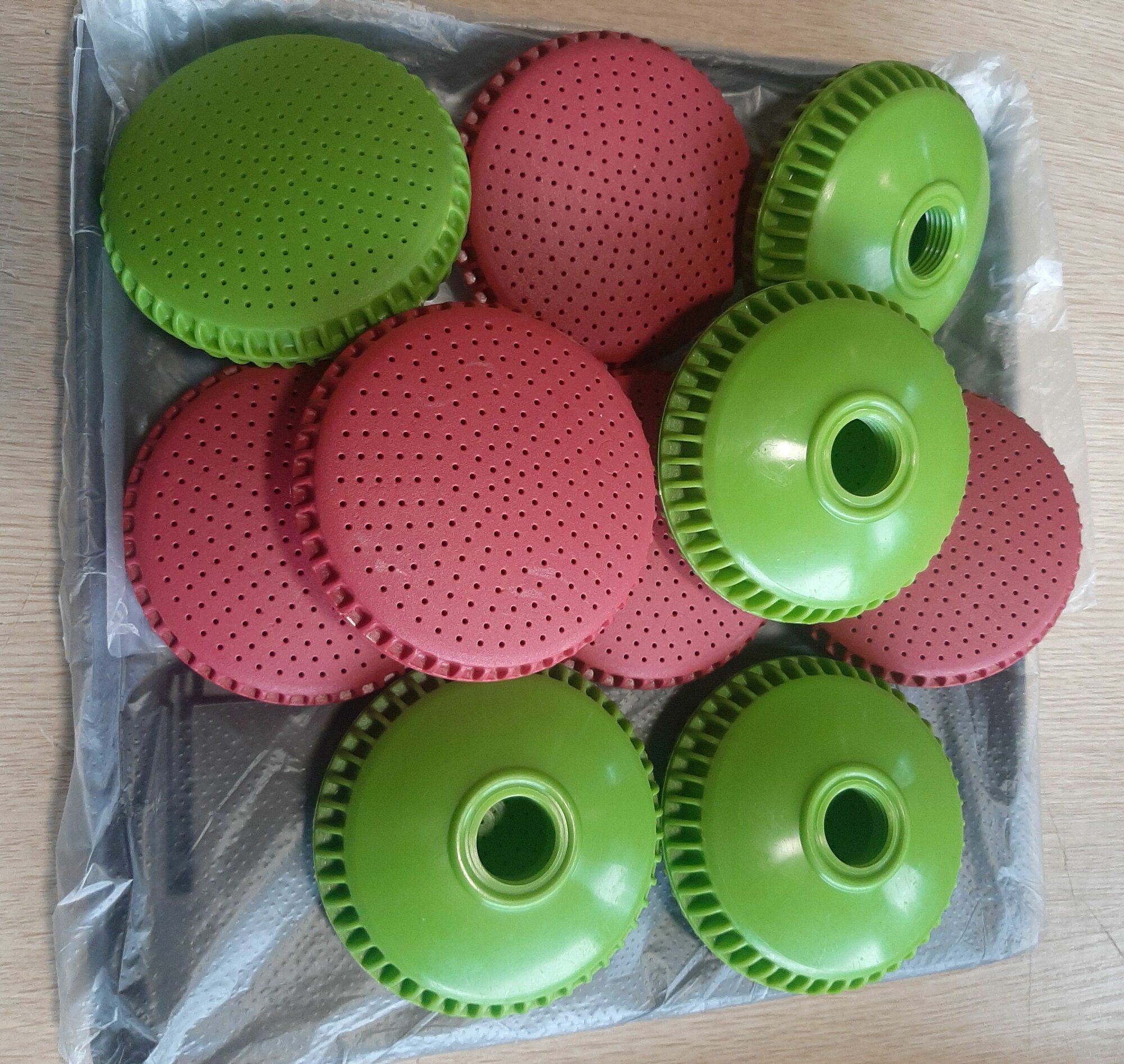 Рассеиватель для летнего душа насадка 10шт (пластик, цветной) (1/2") / Лейка для летнего душа/