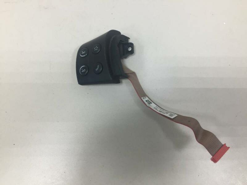 Кнопка многофункциональная Volkswagen Passat B6 2005-2010 кат.номер: 1K0959537J