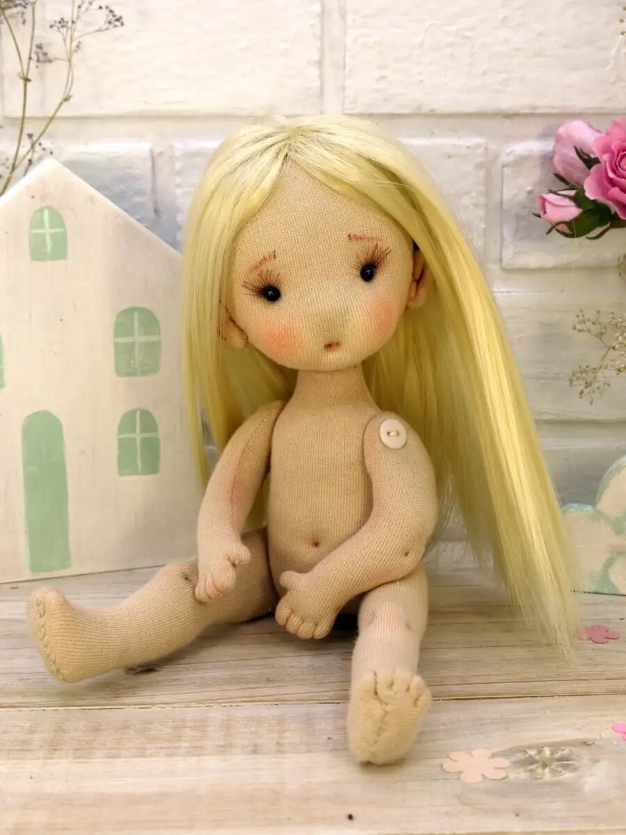 Набор для шитья текстильной куклы-щекастика Ася