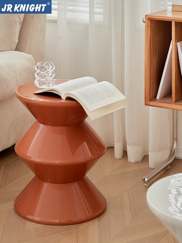 Пластиковый табурет с креативным дизайном в форме песочных часов, 36x45 см