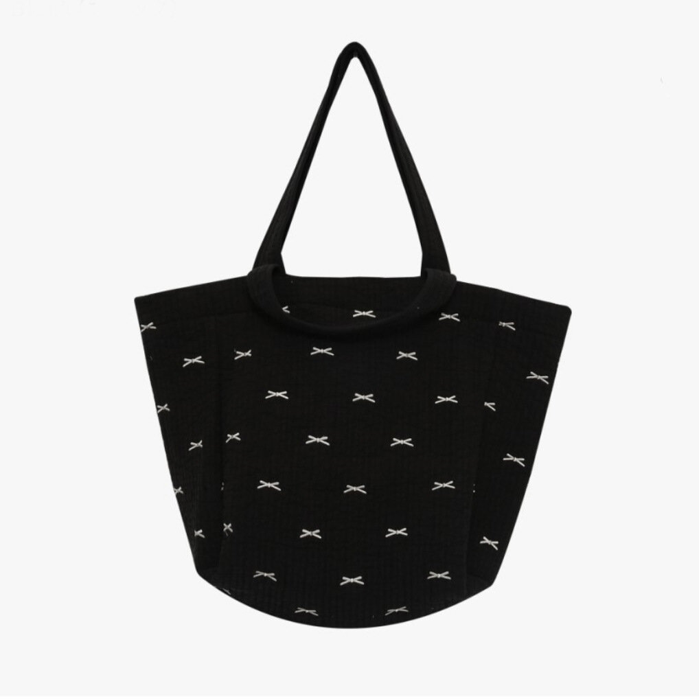 Сумка для мамы, с вышивкой в виде бабочки, черная, 22x31x19 см