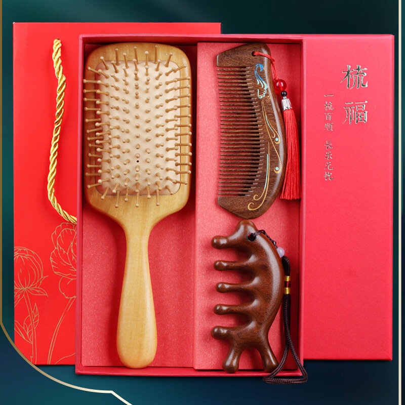 Практичные подарки ко Дню женщины, сувениры ко Дню женщины 8 марта, подарки для сотрудников и клиентов, подарочный набор с индивидуальным дизайном в виде расчески.