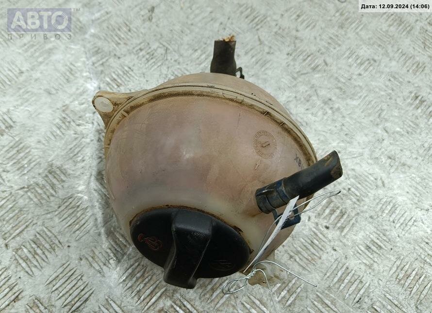 Бачок расширительный Volkswagen Golf-3