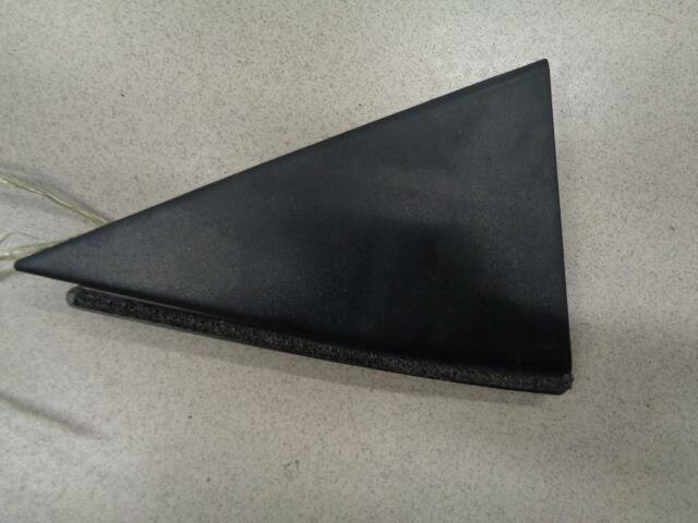 Уголок двери задней правой наружный от Mazda CX-7 2006-2012