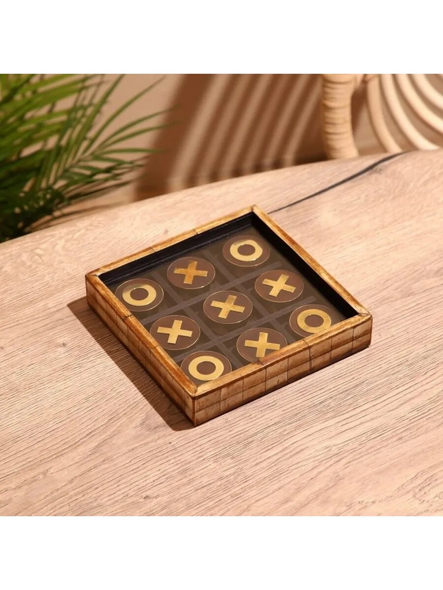Настольная игра "Крестики-нолики" 16x16 см