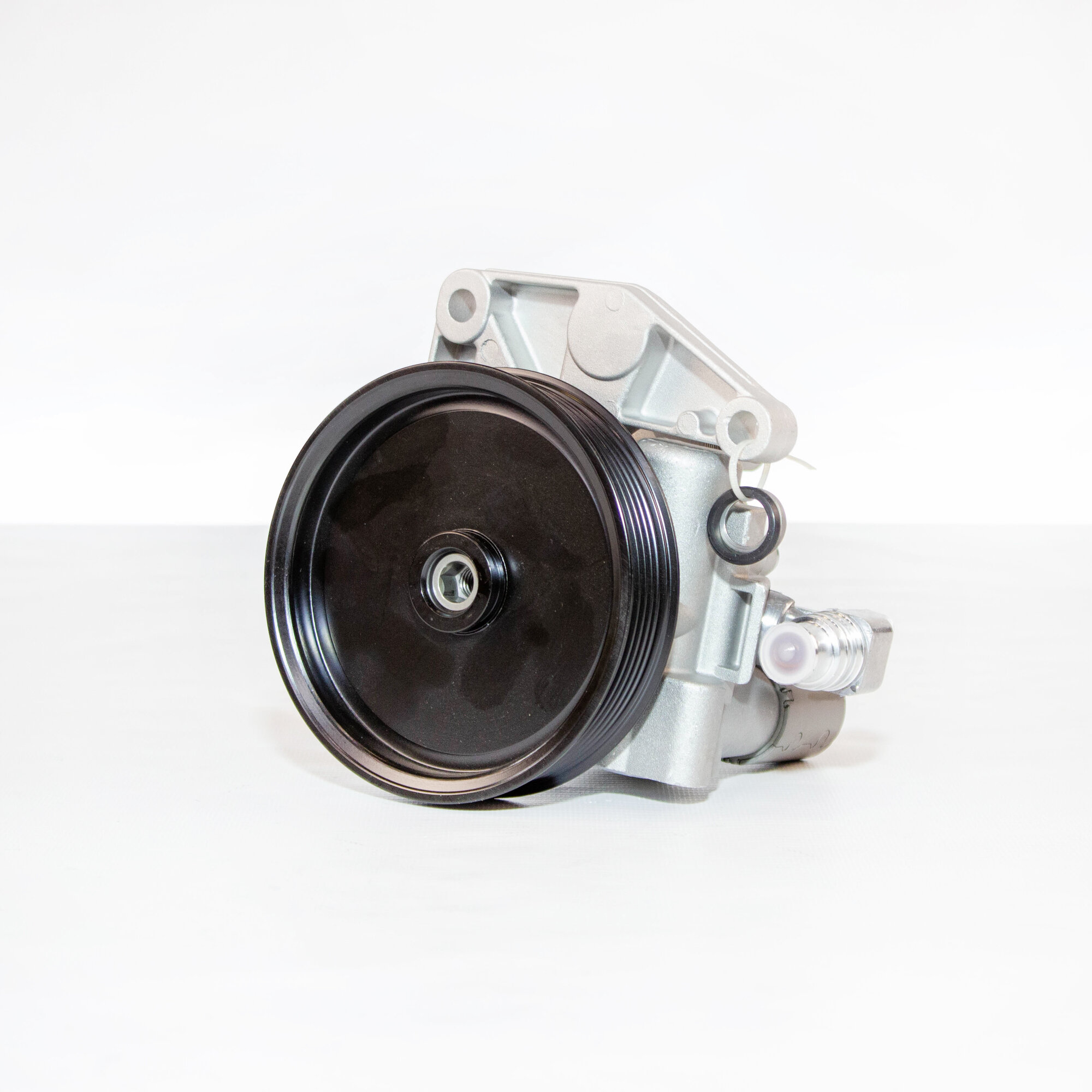 Насос гидроусилителя руля Nadoka для Мерседес/MB W204/C204/C209/A209/C219/W211/W212 E63/ML63 AMG, Насос ГУР, новый