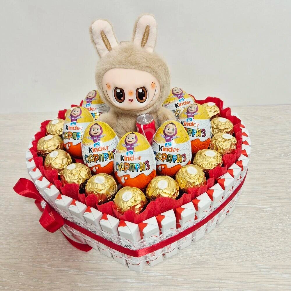Набор в виде сердца LAKRES "Киндер подарок", с игрушкой и шоколадом
