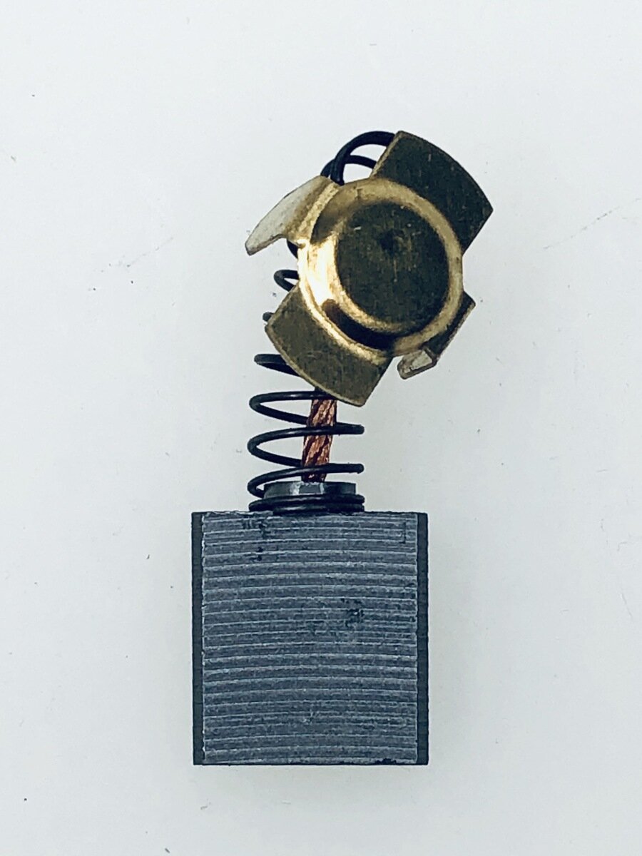 Щетка угольная 16х6х17, квадр RH2519-71 STURM (1шт.) (ZAP17947)(ZAP73809) №371