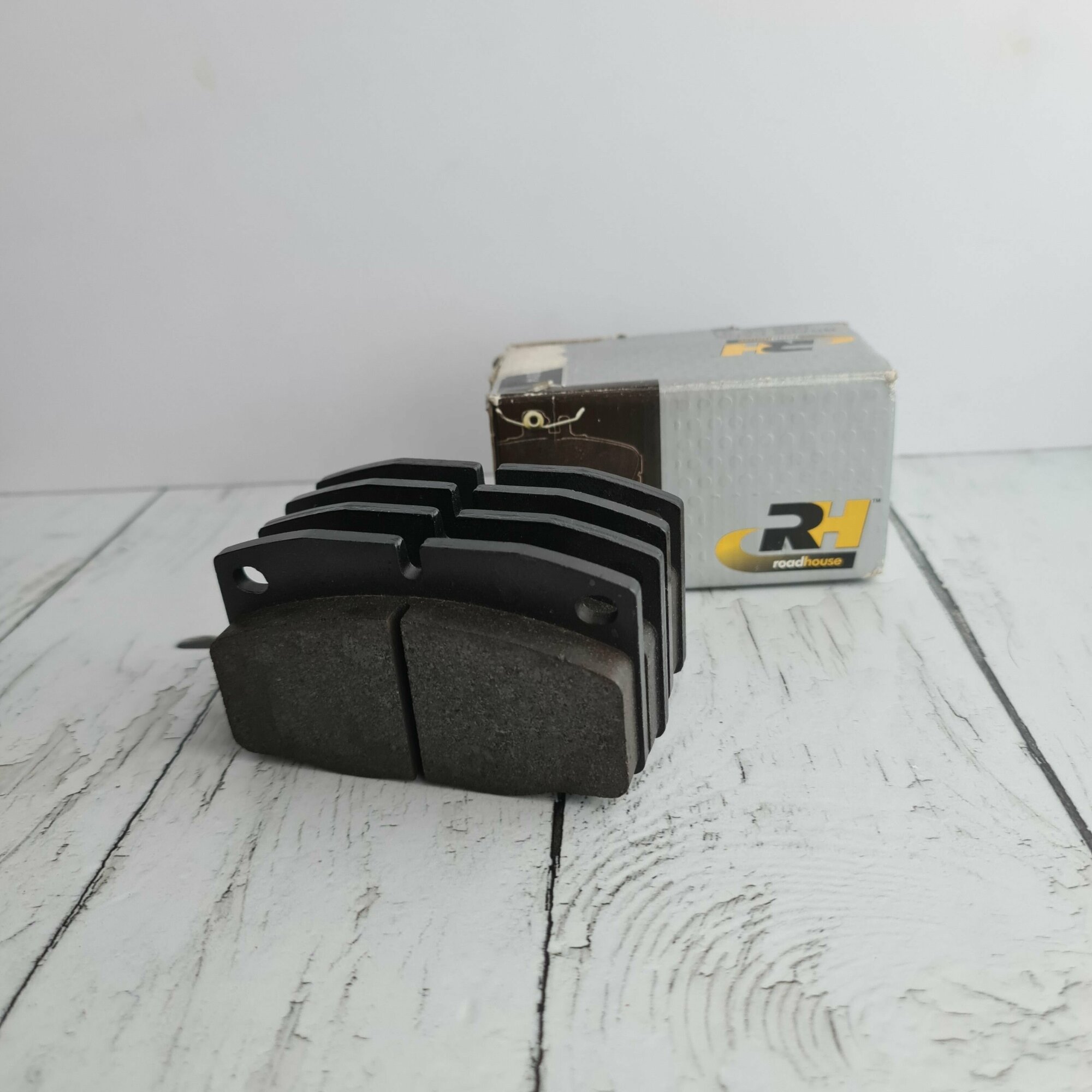 Колодки тормозные передние DAEWOO NEXIA 95- OPEL ASCONA, CORSA, KADETT 79-90