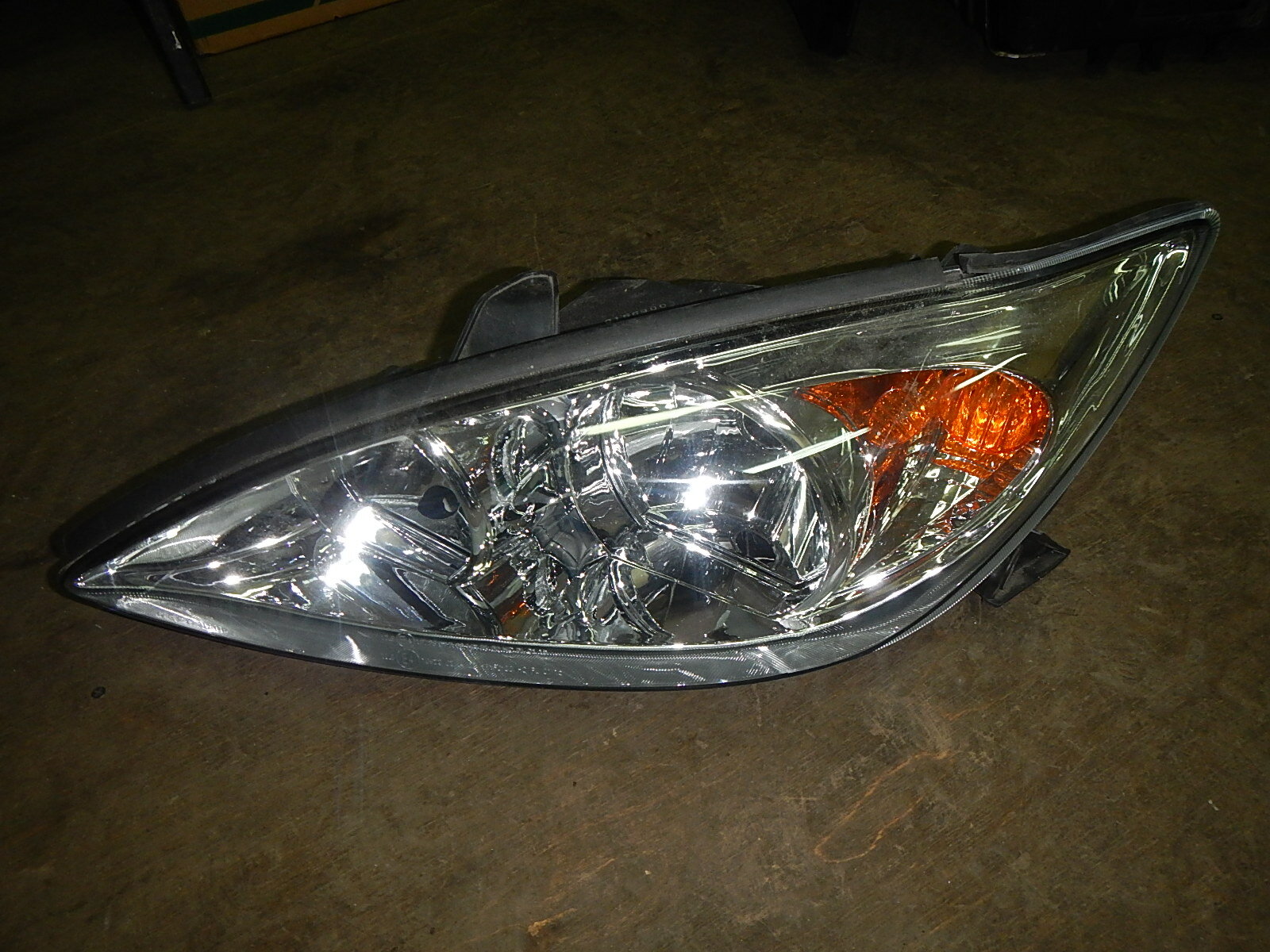 Б/У Фара левая, Toyota (Тойота)-CAMRY 30 (01-06) TOYOTA CAMRY 30 (01-06) дубликат новая 180251 TOYOTA арт. 21211D3E