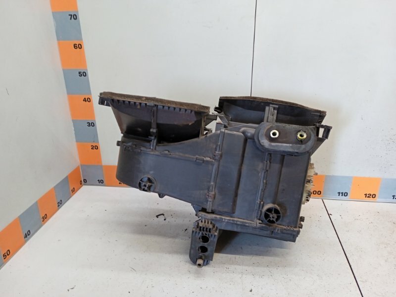 Б/У корпус печки, печка, с кондиционером, Форд Фокус 1 Корпус отопителя Ford Focus 2003 1 226799 FORD арт. XS4H18478AZ, уни...