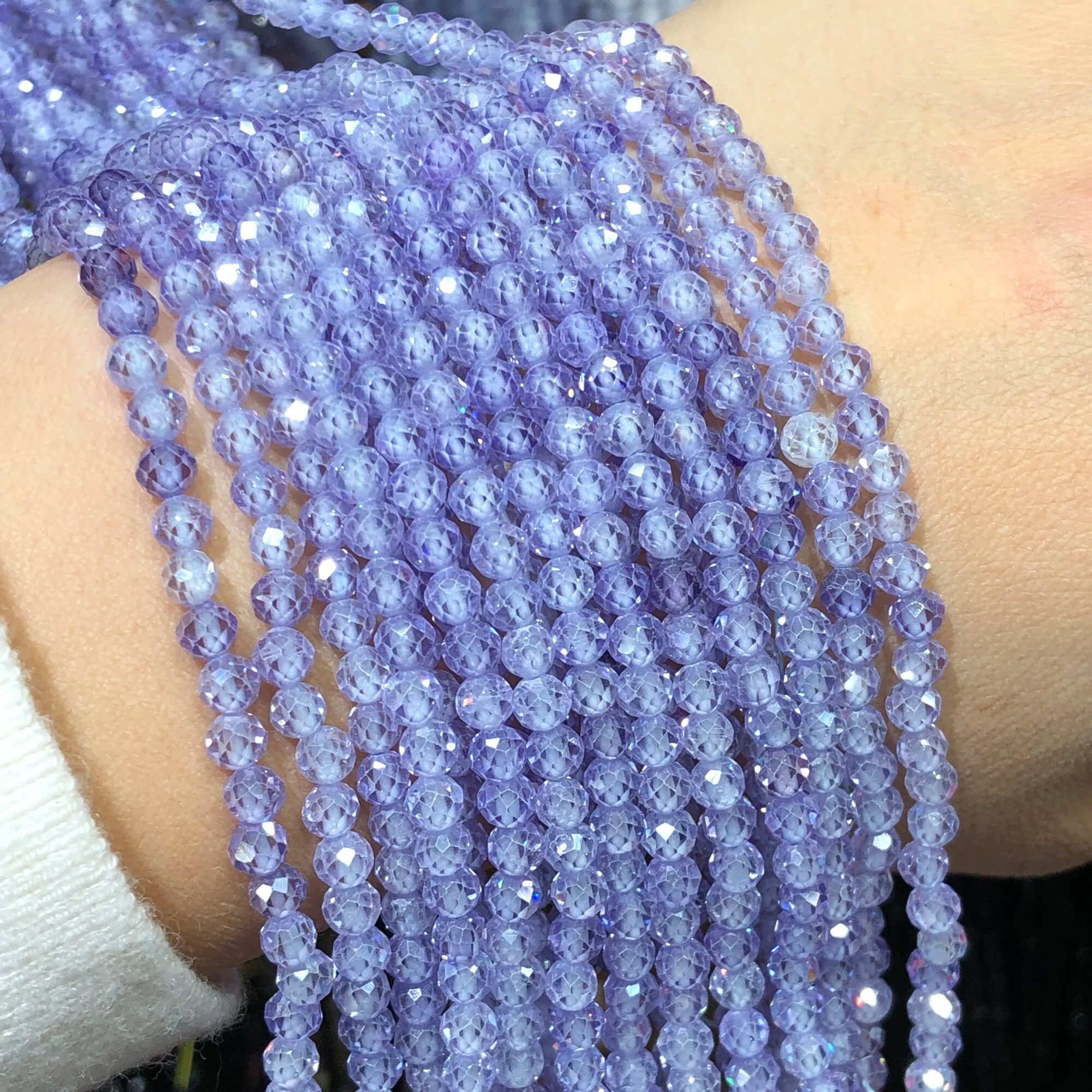 Бусины из фиолетового циркония Annebeads 2/3/4 мм 4mm 45pcs