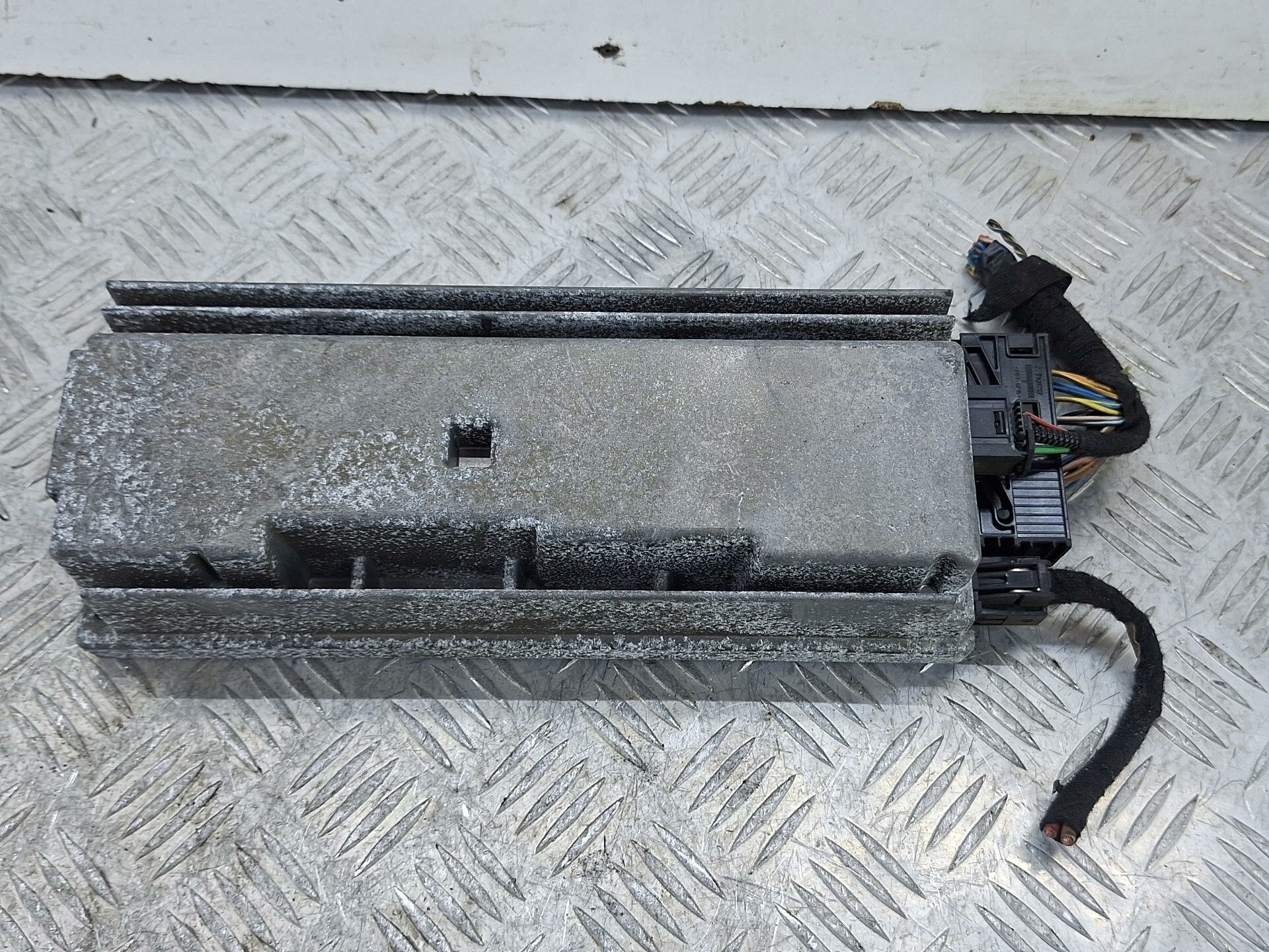 Усилитель звука BMW X6 E71 (2007 - 2012) 65127843194