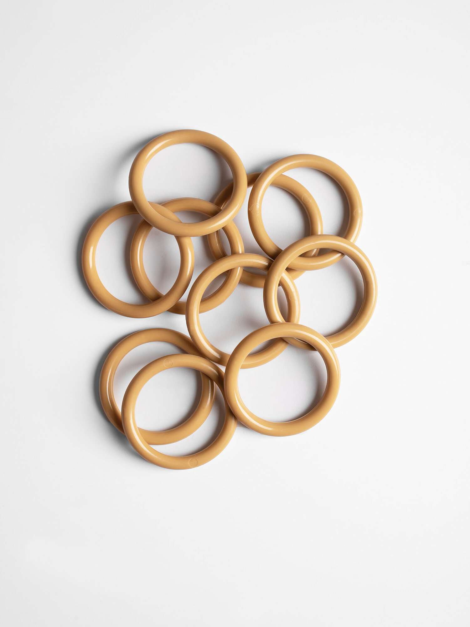 Кольцо для карниза Domlegrand Кантри пластик цвет ясный дуб 5 см 10 шт.