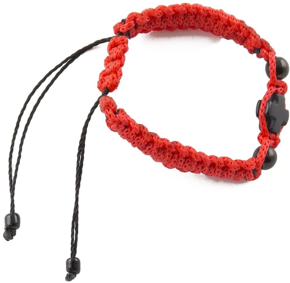 Плетеный браслет