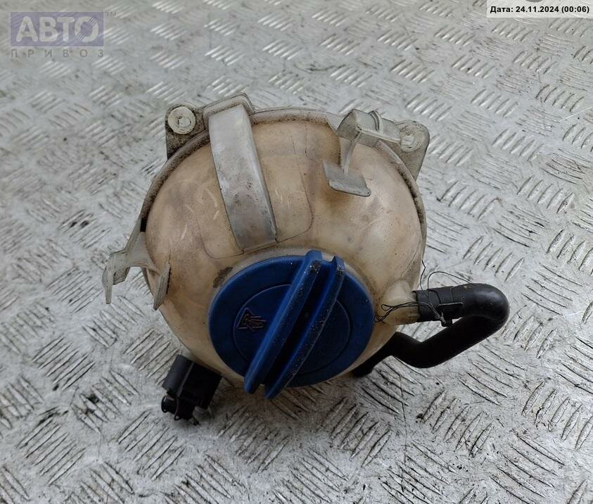 Бачок расширительный Volkswagen Passat B6