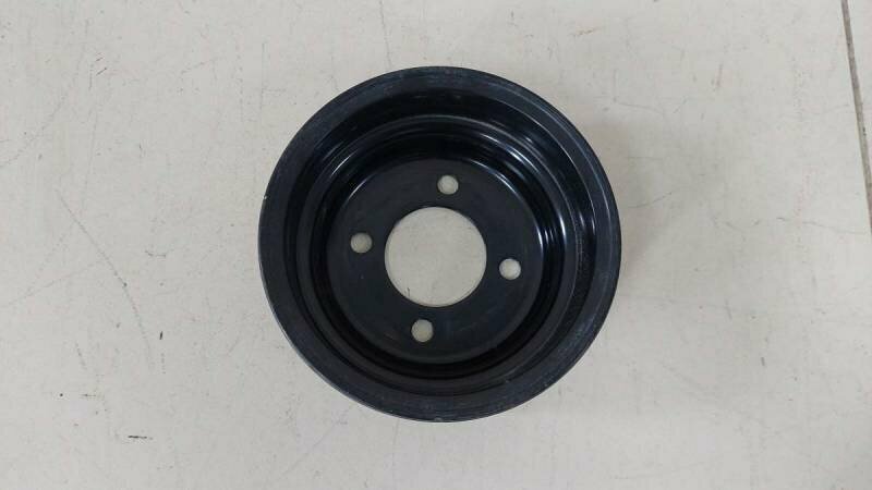 Шкив водяного насоса помпы Toyota Land Cruiser Prado J150 2009 кат.номер: 1637111010