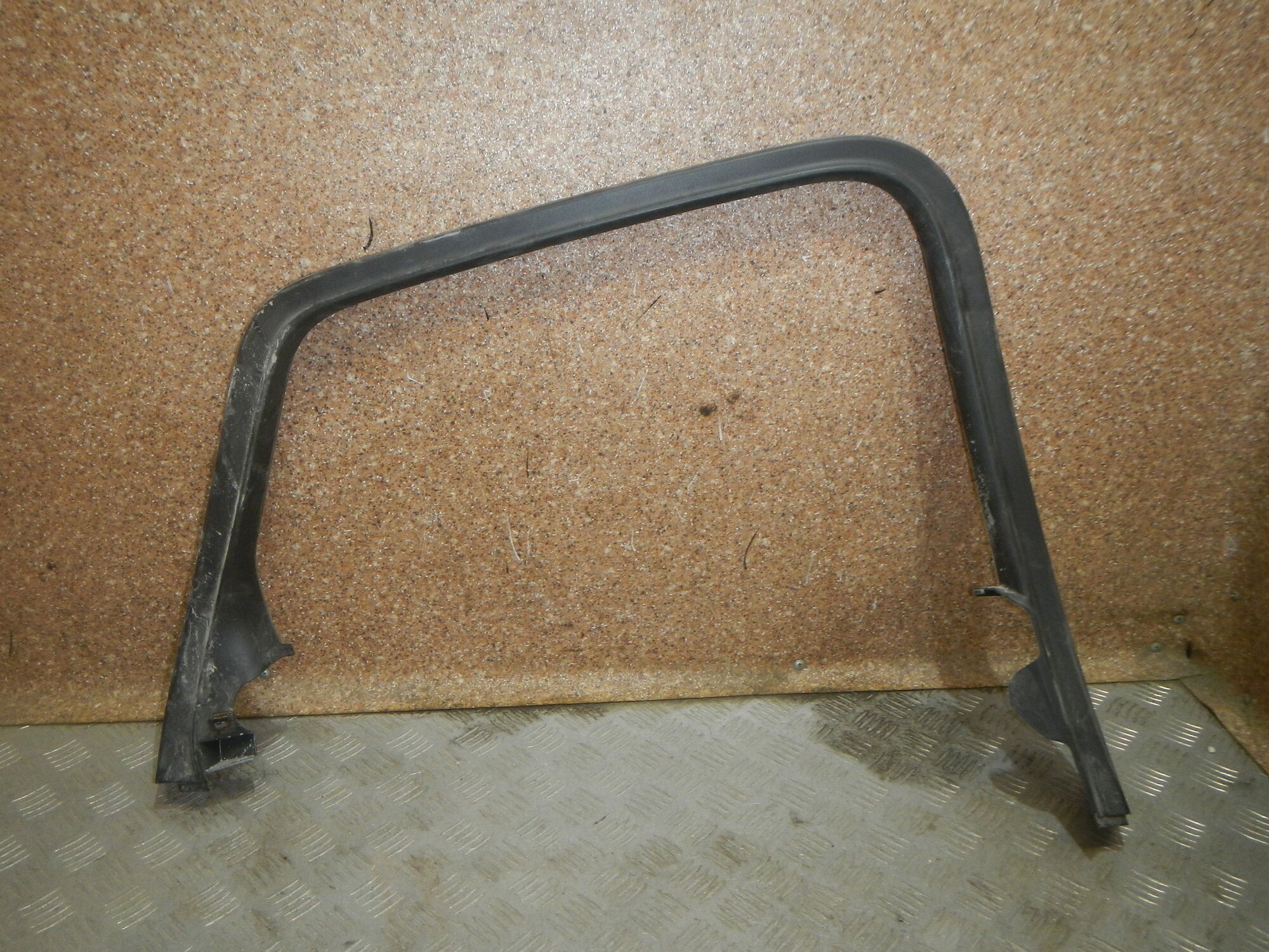 Б/У Накладка двери, Opel (Опель)-ASTRA J (09-) OPEL ASTRA J (09-) задней левой, хетч Царапины 520238 GENERAL MOTORS арт. ...