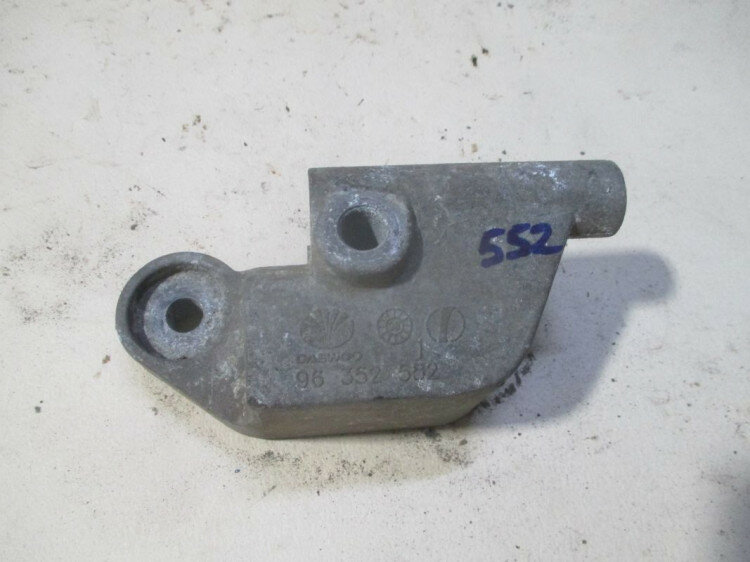 Кронштейн генератора 96352552 Шевроле Ланос, Шанс, Дэу Сенс 1.5 литра 16V