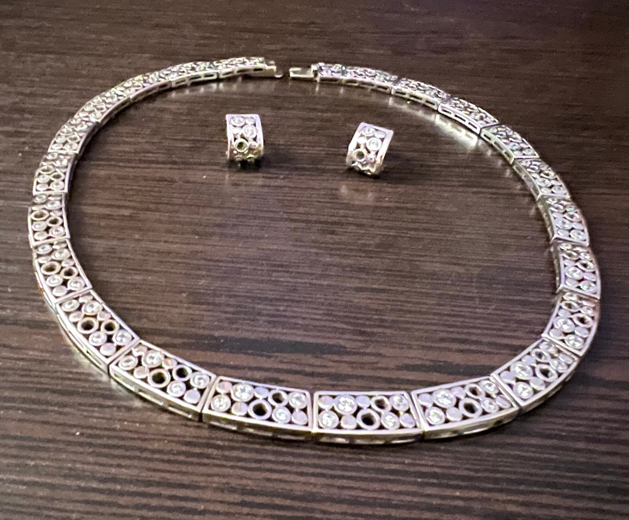 Комплект бижутерии Chartage: серьги, колье, Swarovski Zirconia