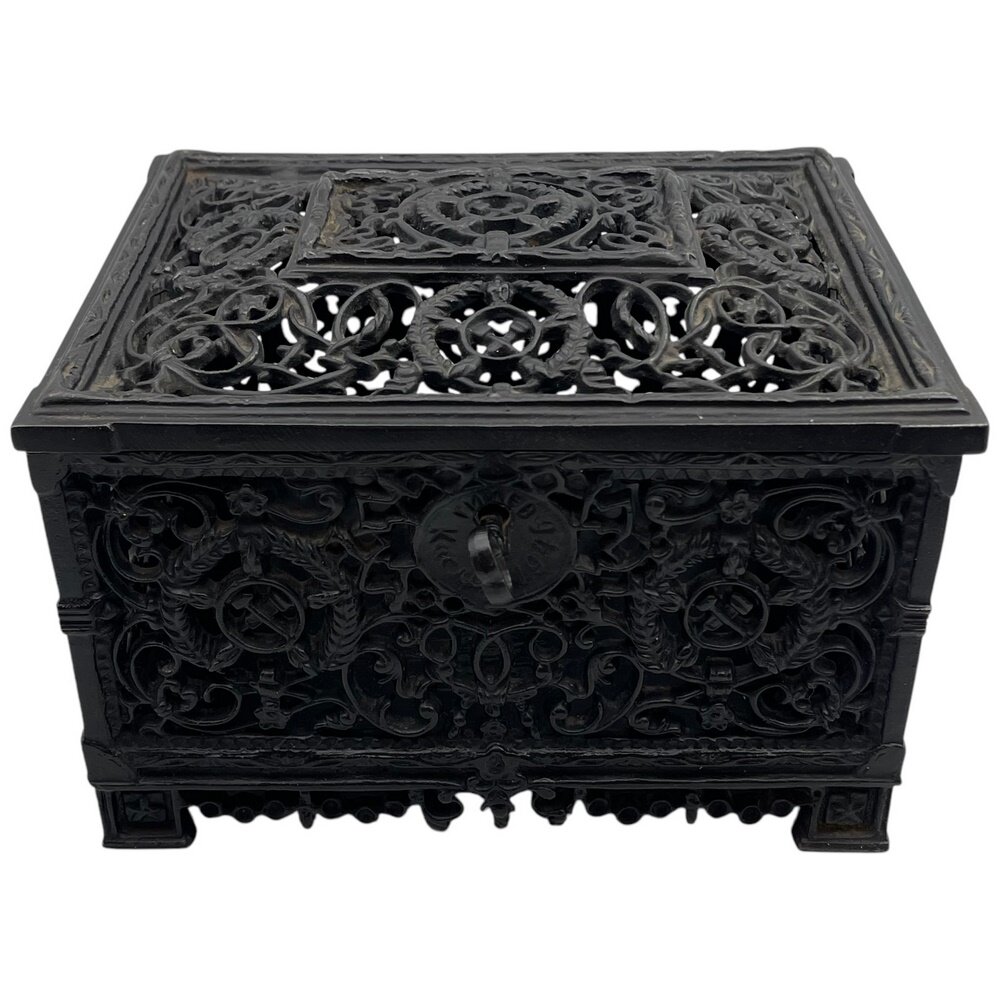 Чугунная шкатулка "Касли Гилев 1946" 1964 г. Касли, СССР