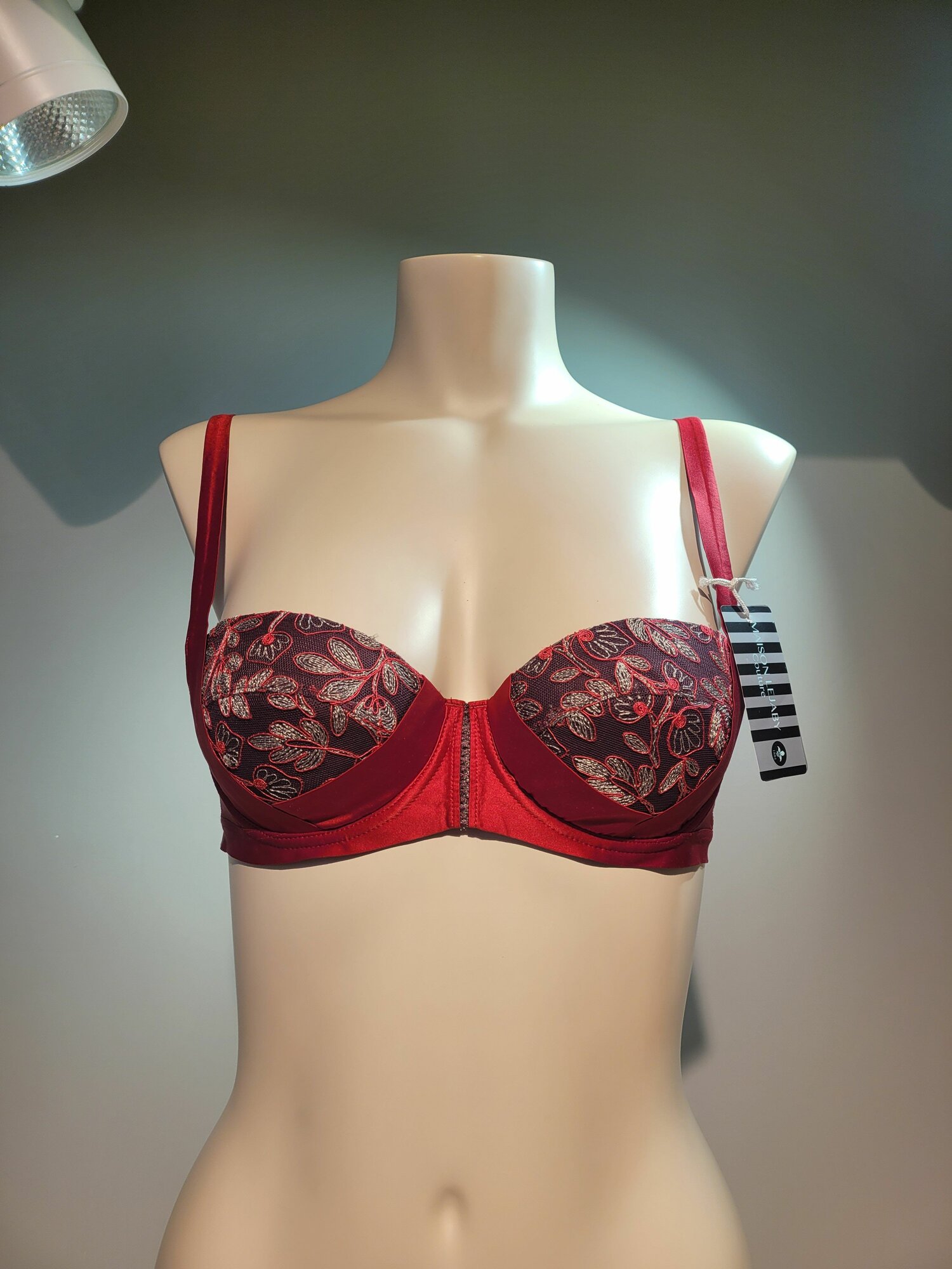 Бюстгальтер-невидимка