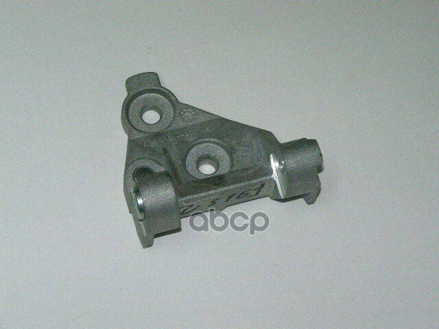 Кронштейн крепления генератора ВАЗ-21214,2123 нижний (инж.) LADA 21214370165000 LADA арт. 21214370165000