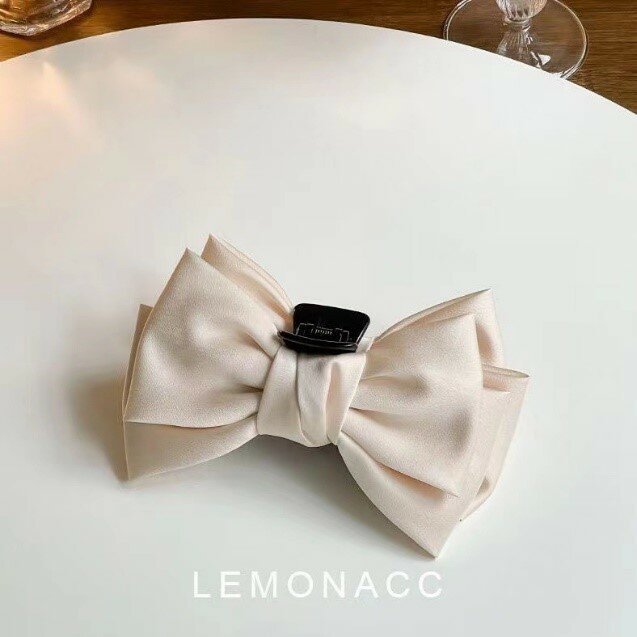 Заколка автомат с двумя оригинальными тканевыми бабочками аксессуар для укладки волос шампань