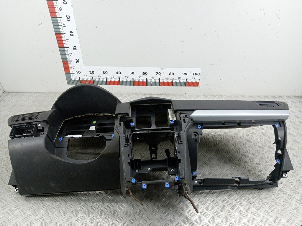 Торпедо (парприз панель приборов панель передняя) Opel Astra H 13149016 арт. 2177791