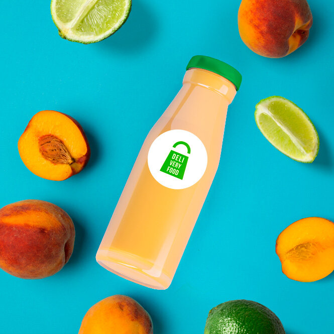 Холодный чай с персиком и лаймом