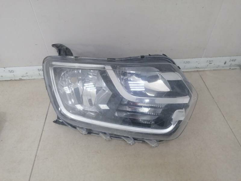 Фара правая Renault Duster HM 2020 кат.номер: 260103537R