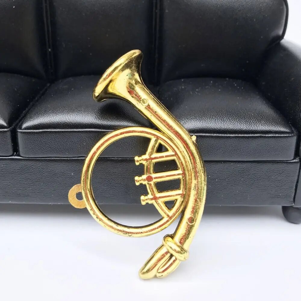 Мини-саксофон из пластика золотого цвета Bending