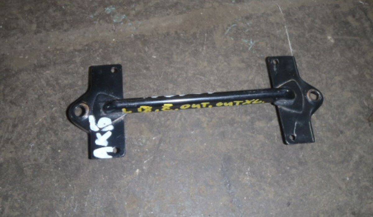 Крепление АКБ (корпус, крышка, подставка) Outlander XL (CW) Mitsubishi